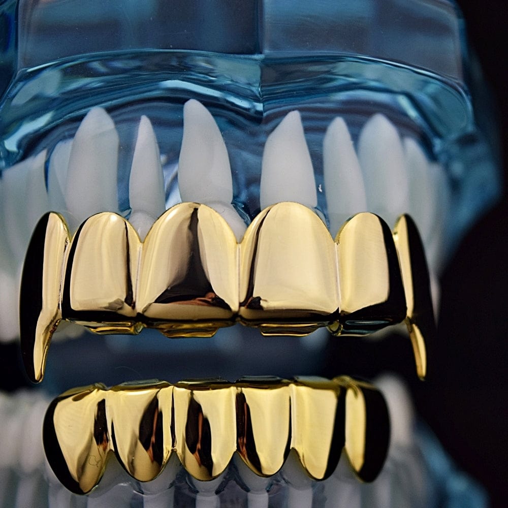 14K Gold Plated Vampire Fangs Plain Grillz Set
