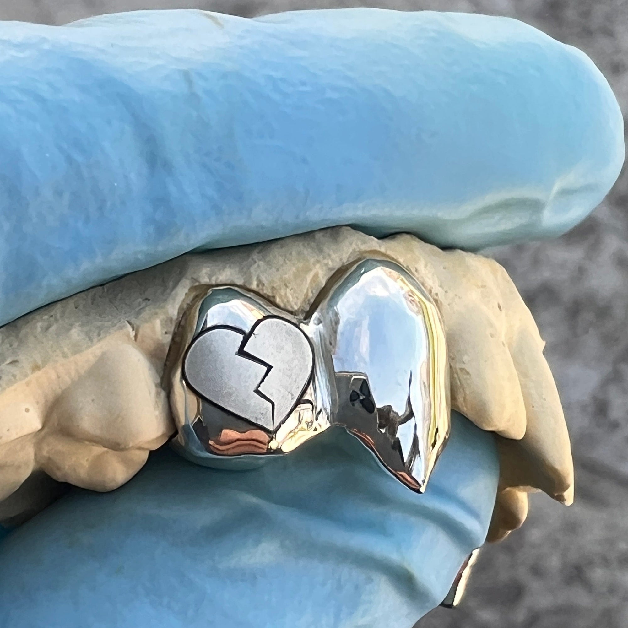 925 Sterling Silver Double Cap Vampire Fang Laser Engraved Broke Broke