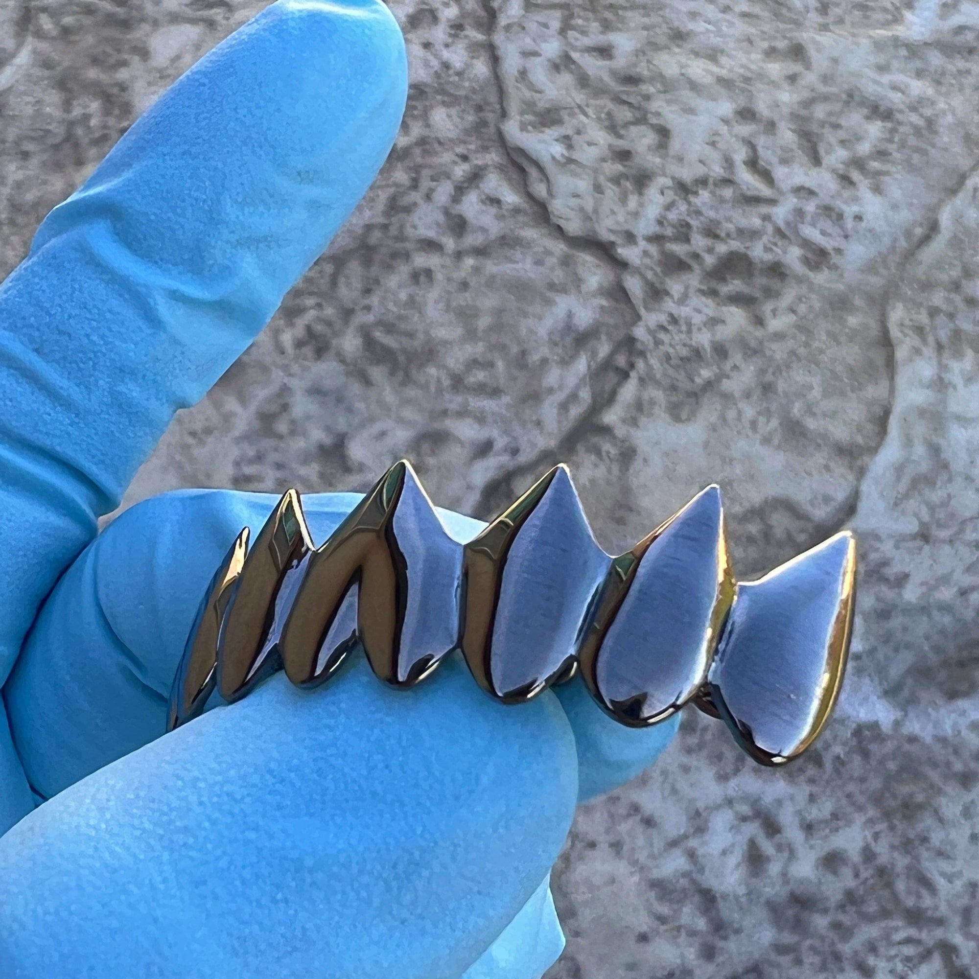 Black Shark Grillz Eight Bottom Teeth 8 Tooth Grills