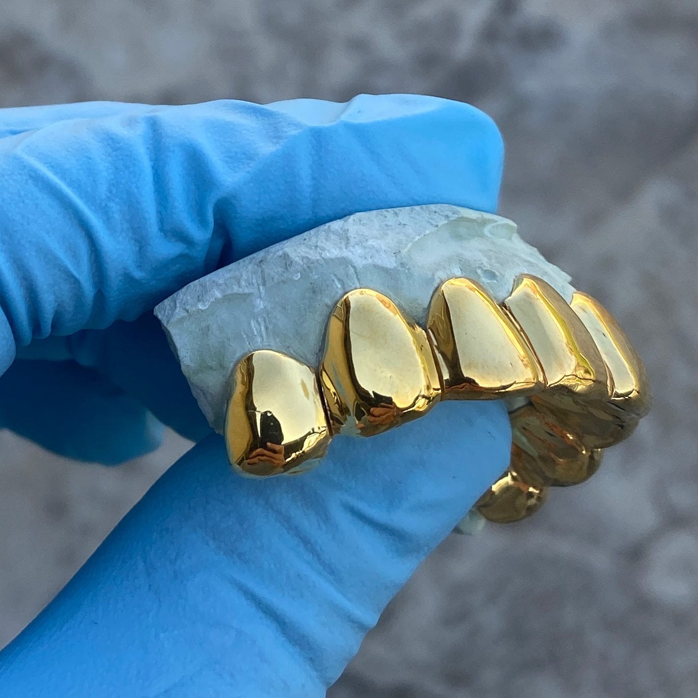 Permanent cuts gold plated custom grillz. Gold plated over real solid ...