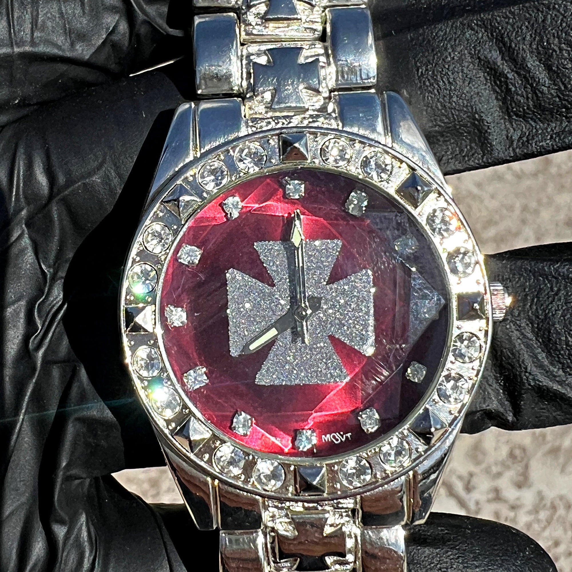 Knights Templar Iron Celtic Maltese Cross Red Watch Silver Tone 8"