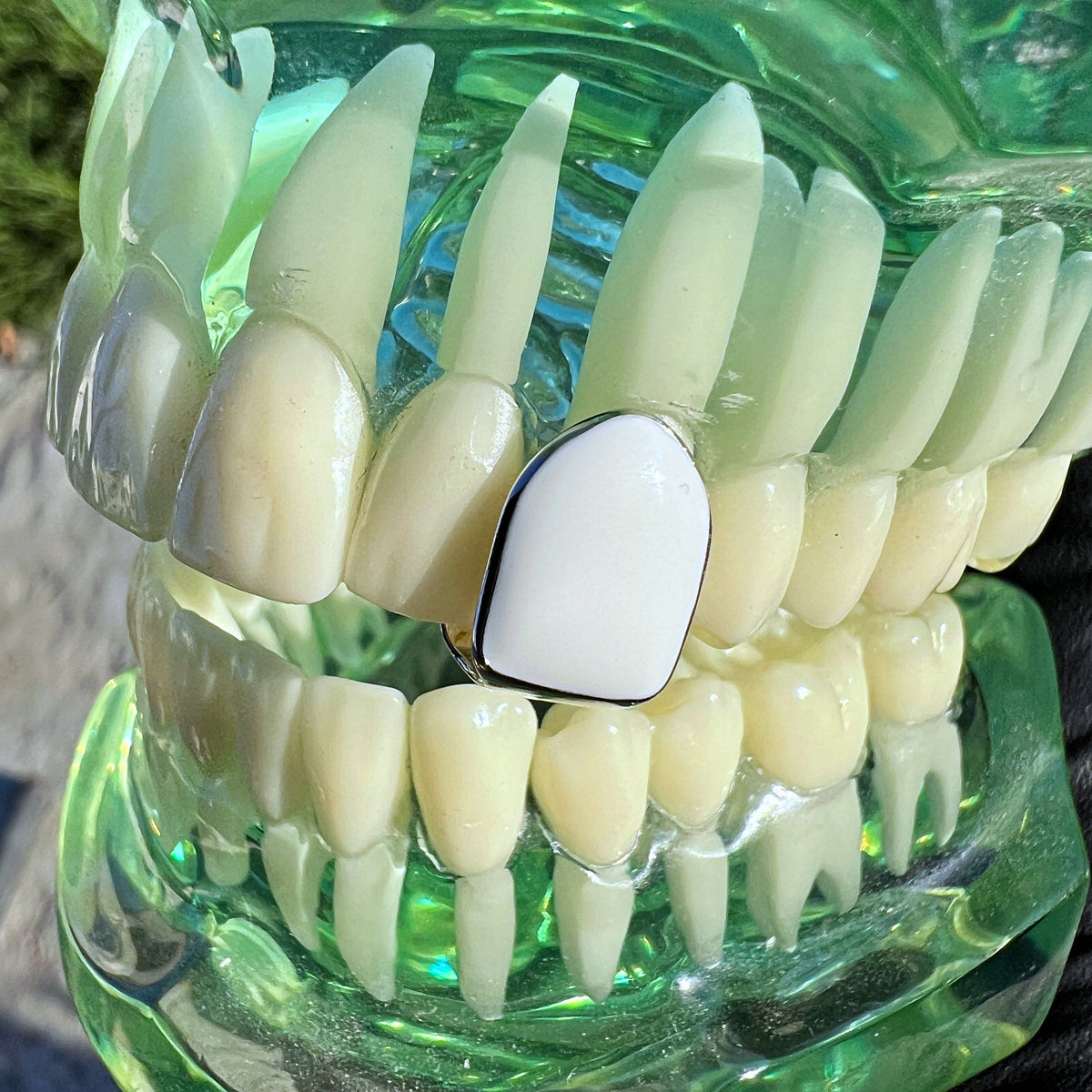 925 Sterling Silver White Single Tooth Cap