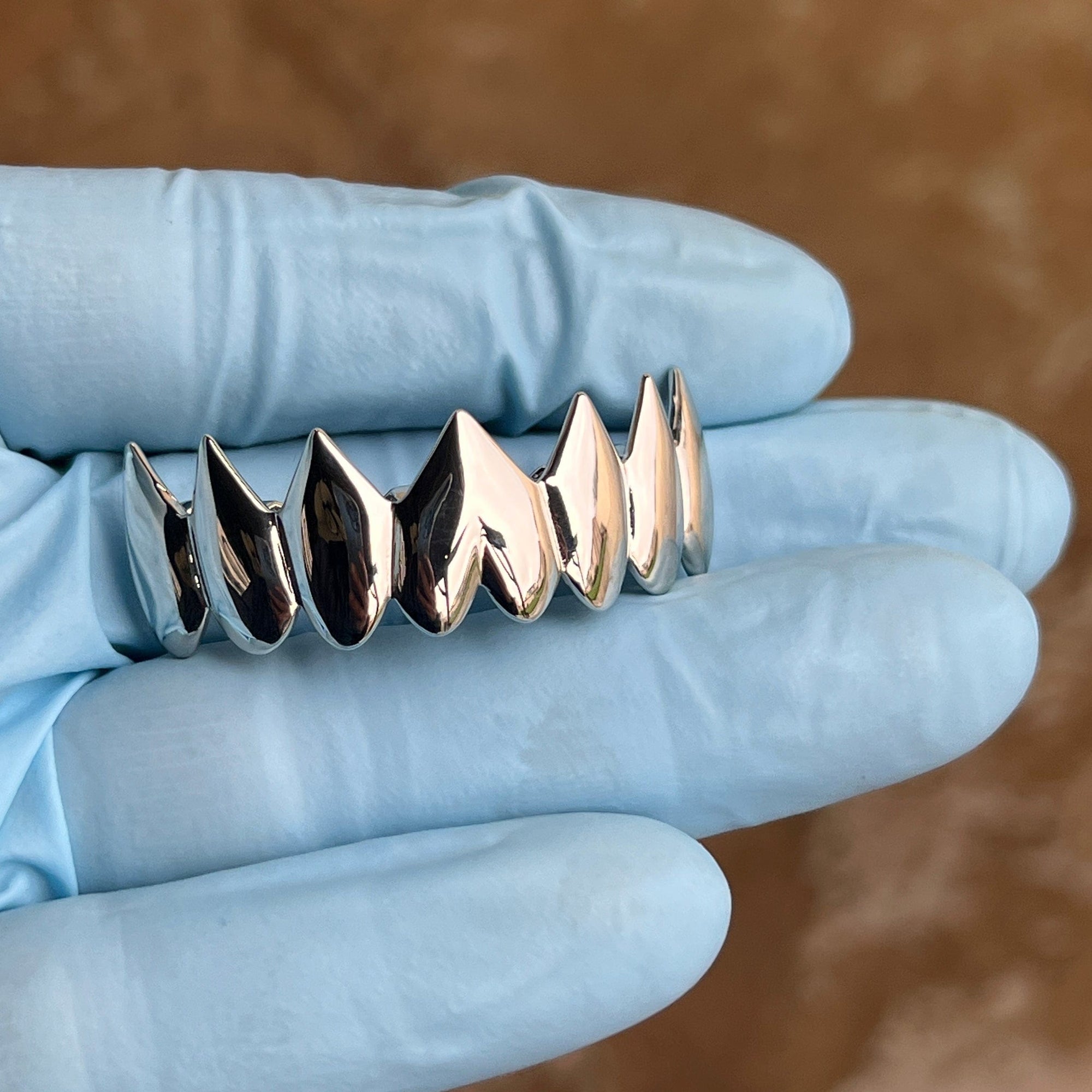 Shark Grillz Eight Bottom Teeth Plain Silver Tone