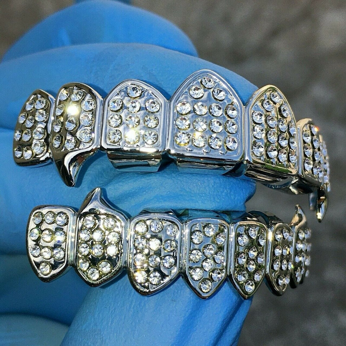 Silver Tone 8 on Eight Teeth Iced Vampire Fangs Grillz Set